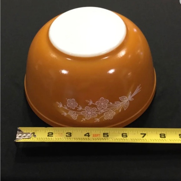 Pyrex | Kitchen | Vintage Pyrex 43 22 Qt Gold Butterfly Nesting ...